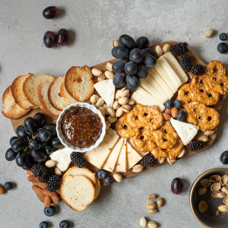 Ile de France Paris Toasts CP - Pierre Cheese Market